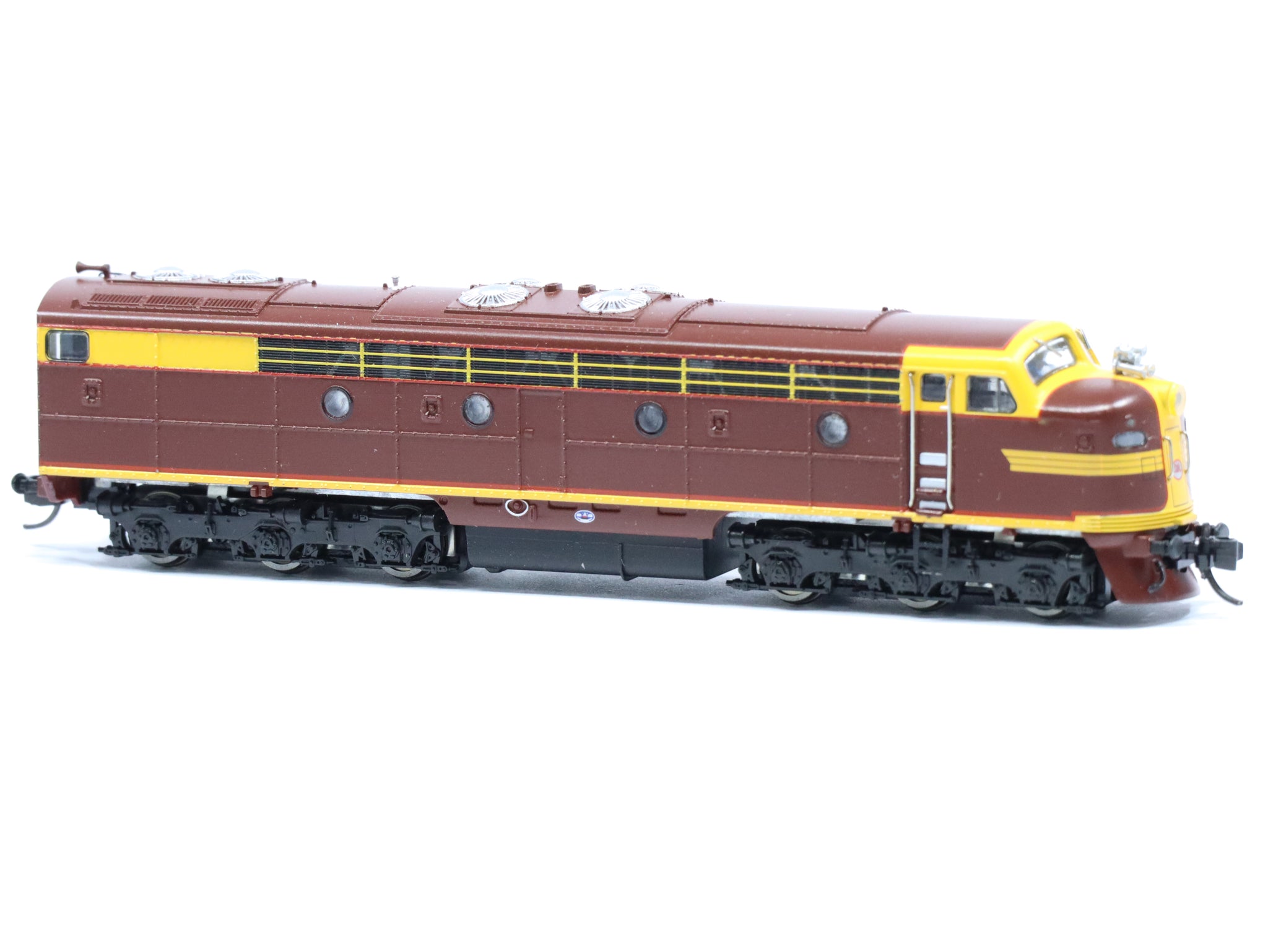 NSW 42 Class Indian Red EMD – Gopher Models & Badgerbits